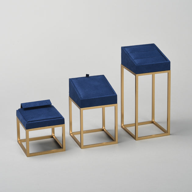 Metal Trim Displays Interchangeable inserts – Montagne Custom Packaging