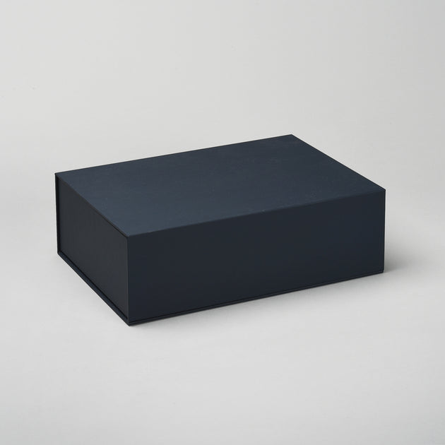 Magnetic Closure Shipping Box – Montagne Custom Packaging